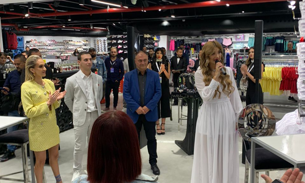 TIENDAS MACUTO CELEBRA SU TRAYECTORIA EN EL PAÍS CON LA INAUGURACIÓN DE ...